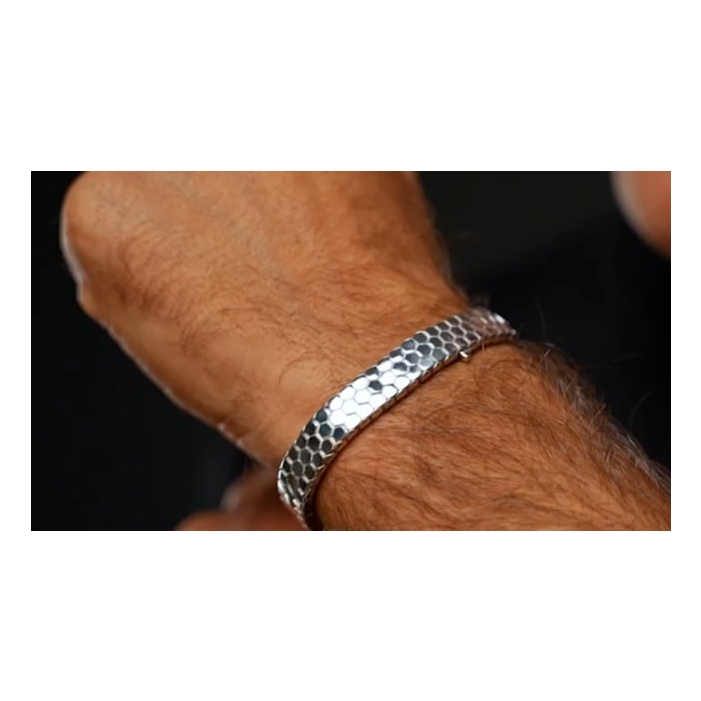 Classic Python Design in Silver Bracelet